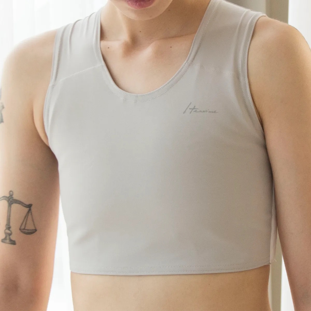 2025年8款束胸推薦｜展現自在舒適的線條，擁抱真實的你！巴黎男孩、Double評價 - iGood 愛好物